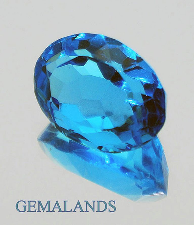 Topacio Natural de 7,30 Quilates con Talla Ovalada. Procedente de la ...